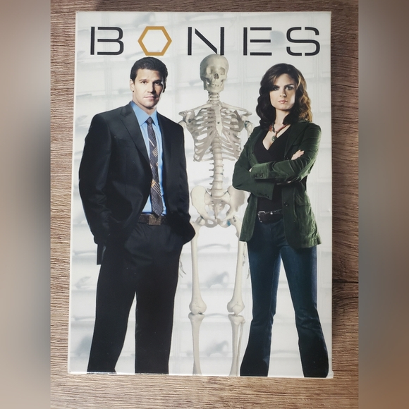 Media | Bones Complete Season 1 Dvd Box Set | Poshmark